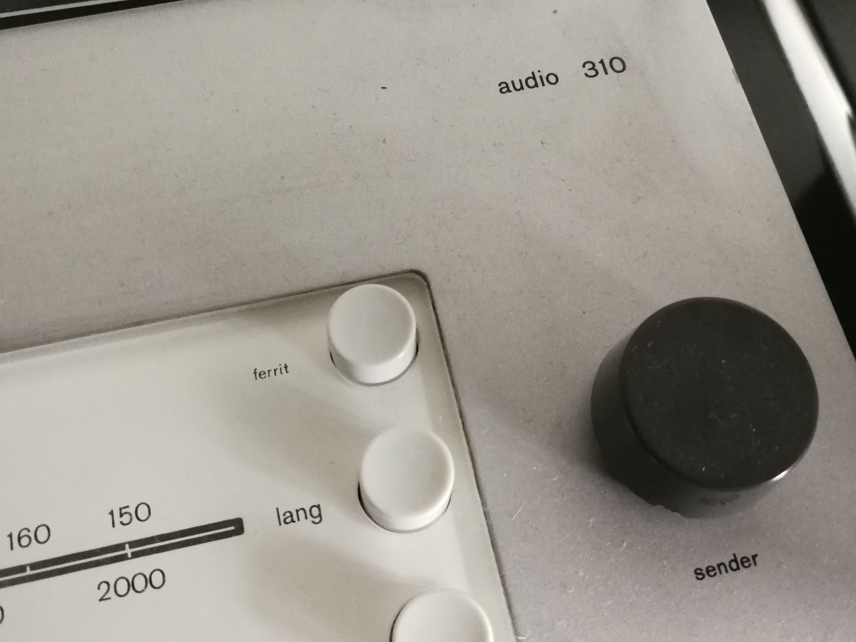 braun audio systems legendary stereo's from the 60s and 70s by Dieter Rams